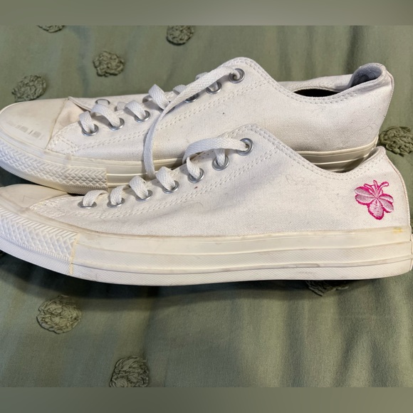 Converse | Shoes | New Converse All Stars White With Flower Embroidery ...